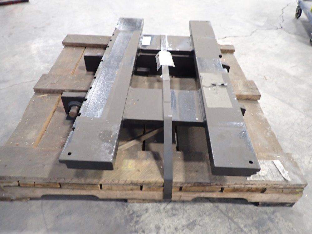 Used Voss Forklift Mast Carriage | HGR Industrial Surplus