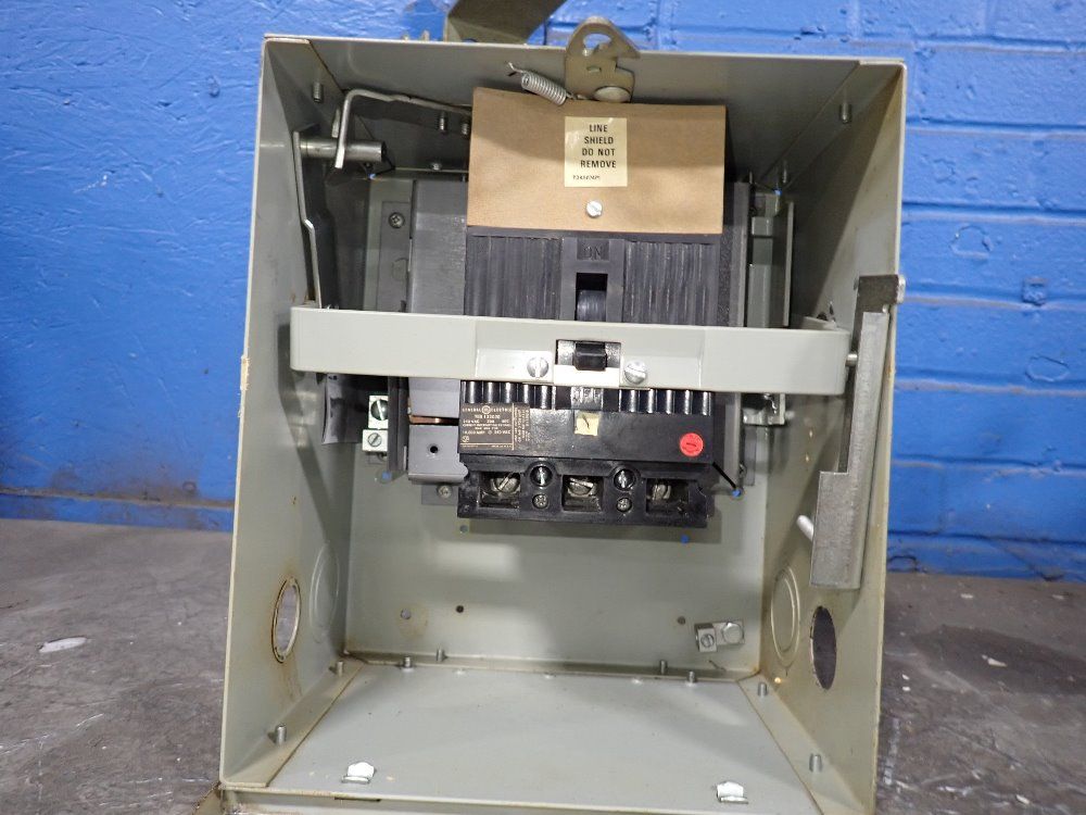Used General Electric Bus Plug | HGR Industrial Surplus