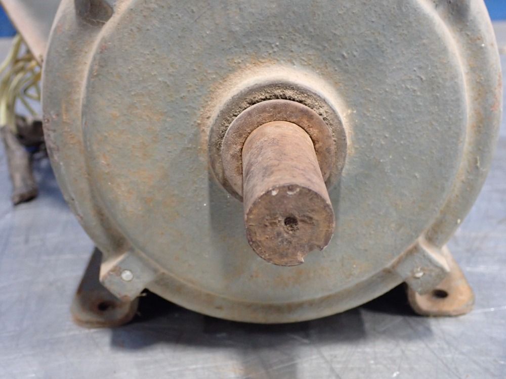 Used Dayton Tri-volt Three Phase Motor | HGR Industrial Surplus