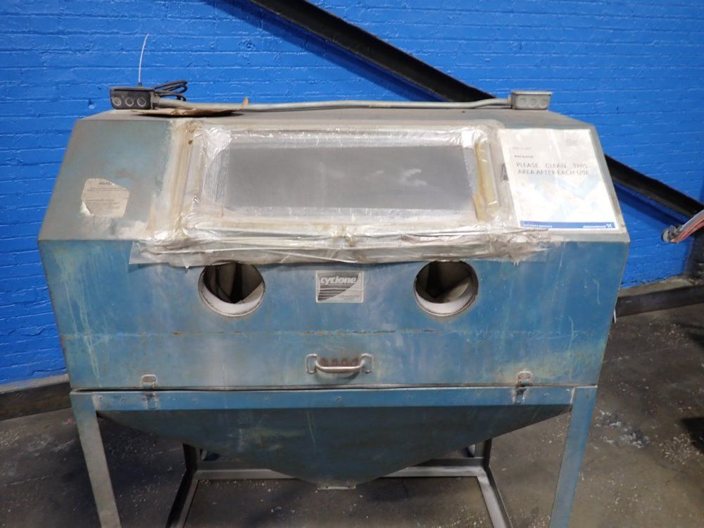 Used Cyclone Blast Cabinet | HGR*24