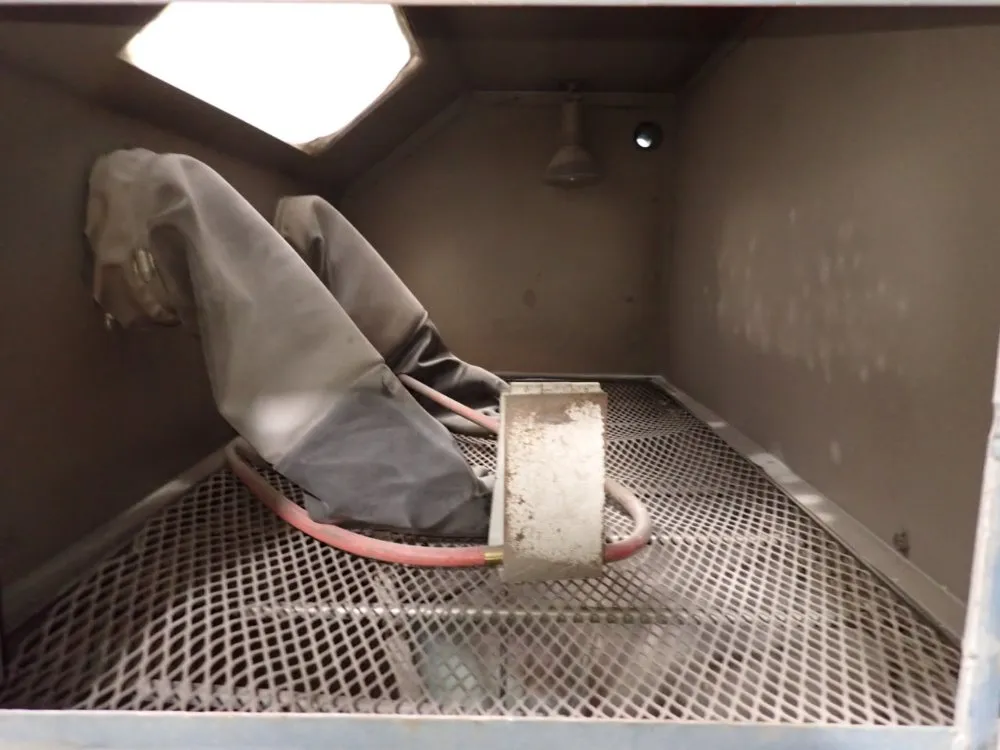 Used Cyclone Blast Cabinet | HGR*24