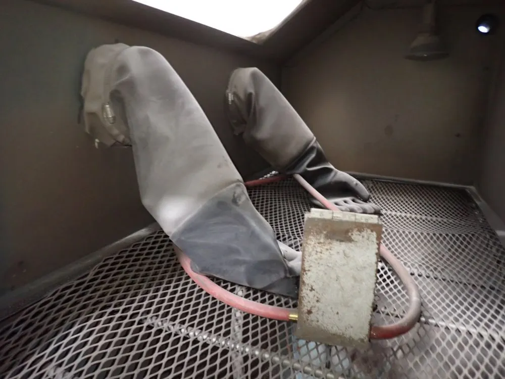 Used Cyclone Blast Cabinet | HGR*24