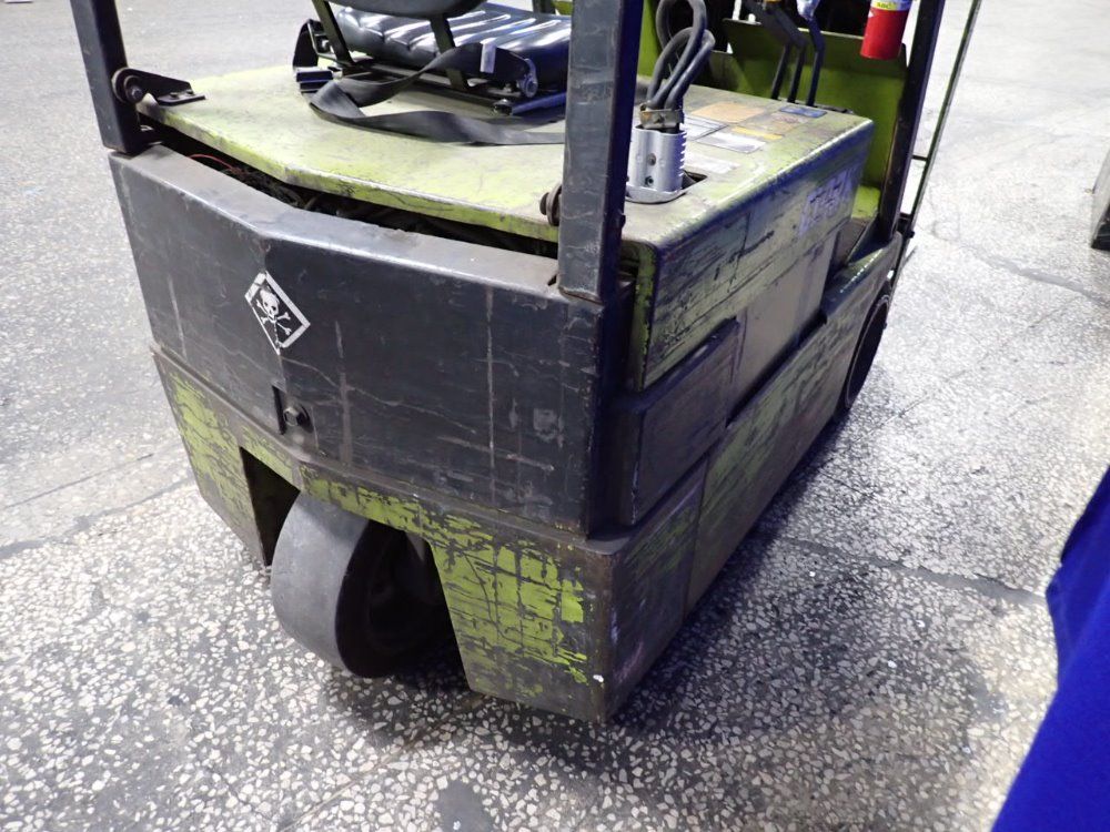 Clark 2600 Lbs Electric Forklift - Tm15 | HGR*24
