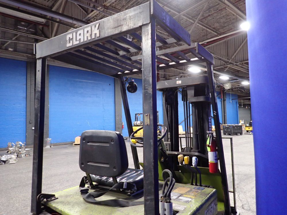 Clark 2600 Lbs Electric Forklift - Tm15 | HGR*24