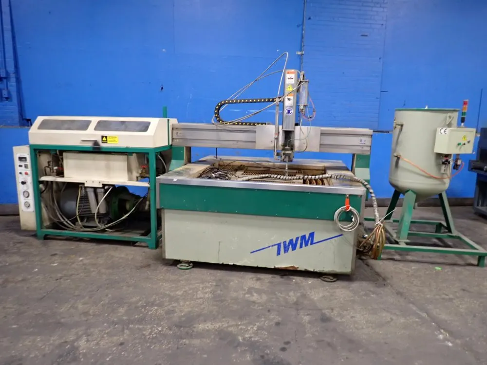 Iwm 52 1/2" X 53" CNC Waterjet Cutting Machine - Iwm1313h-1y | HGR*24