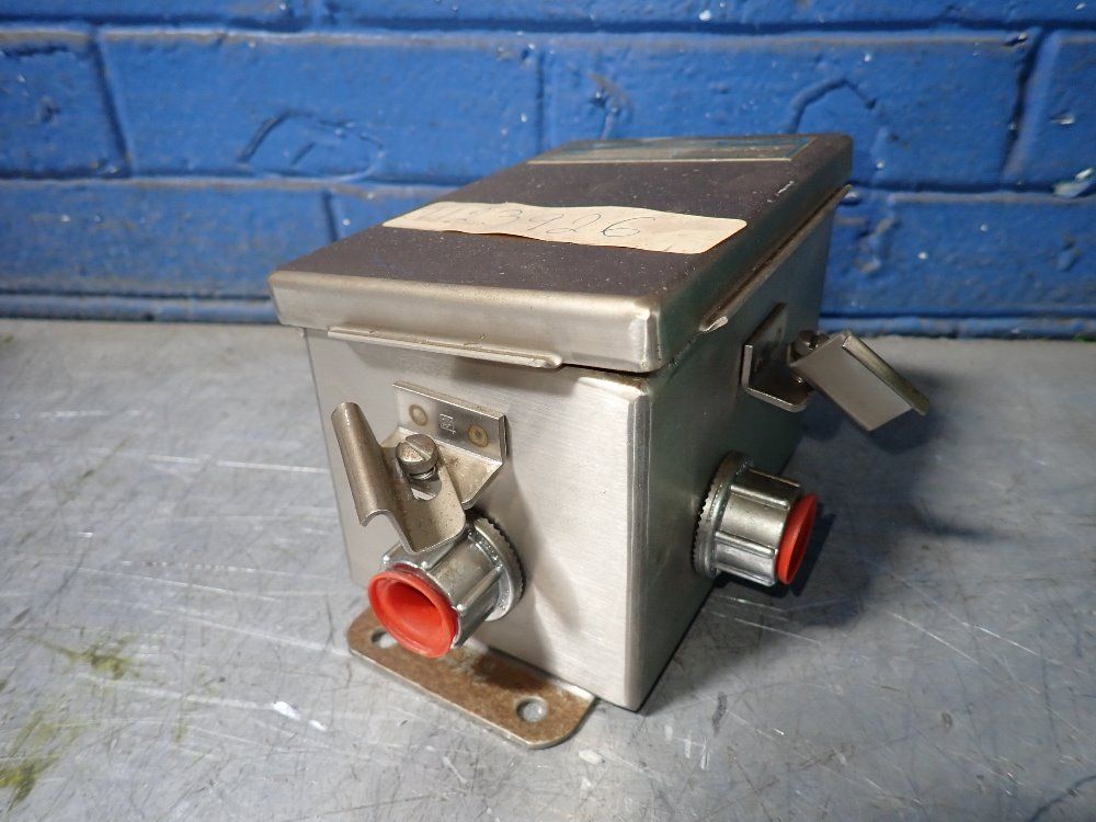 Used Delta Controls Electrical Cabinet | HGR Industrial Surplus