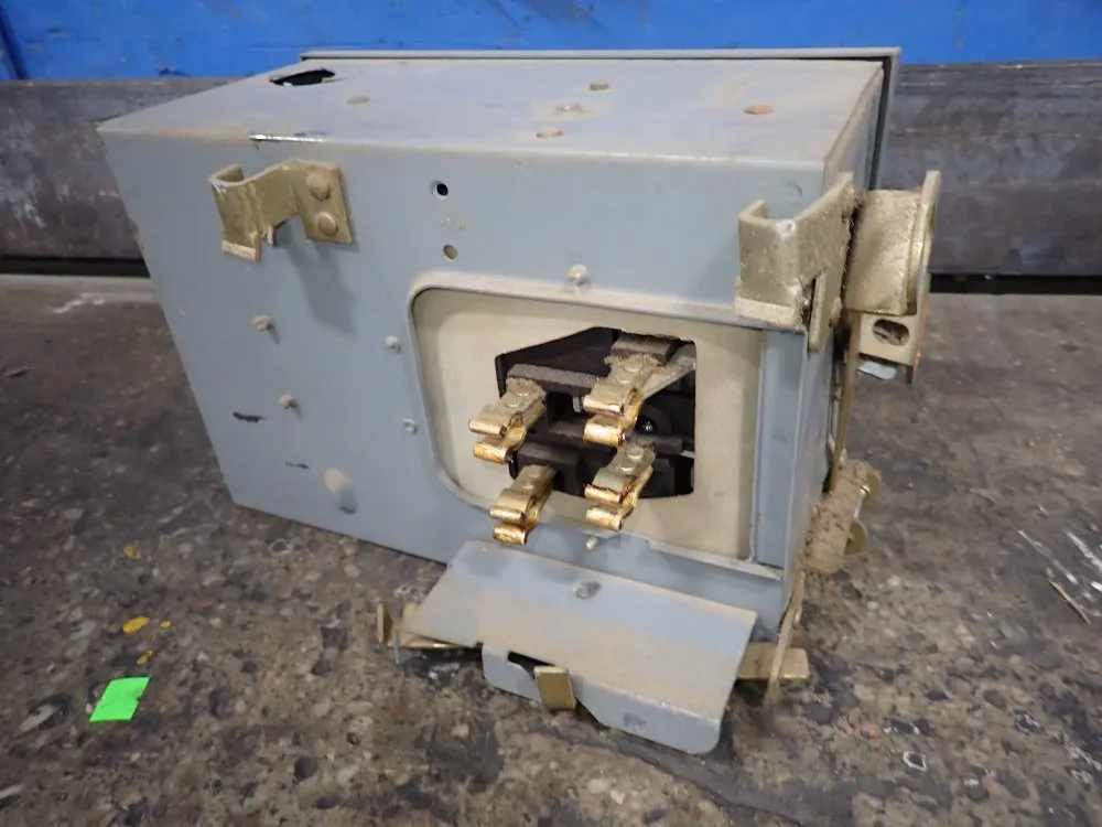 Used Square D Bus Plug | HGR Industrial Surplus