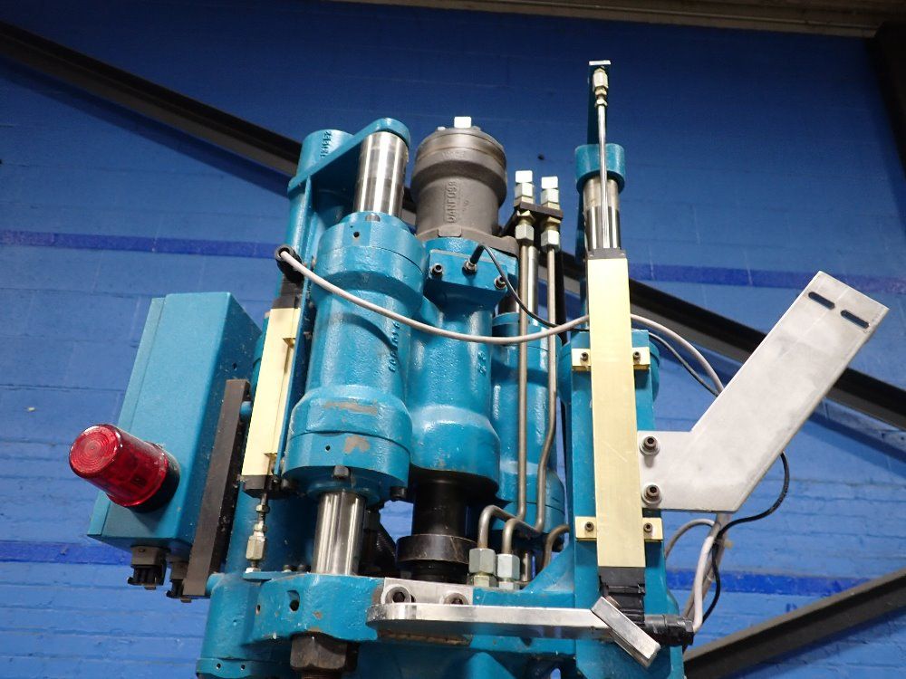 Used Boy Injection Molder | HGR*24