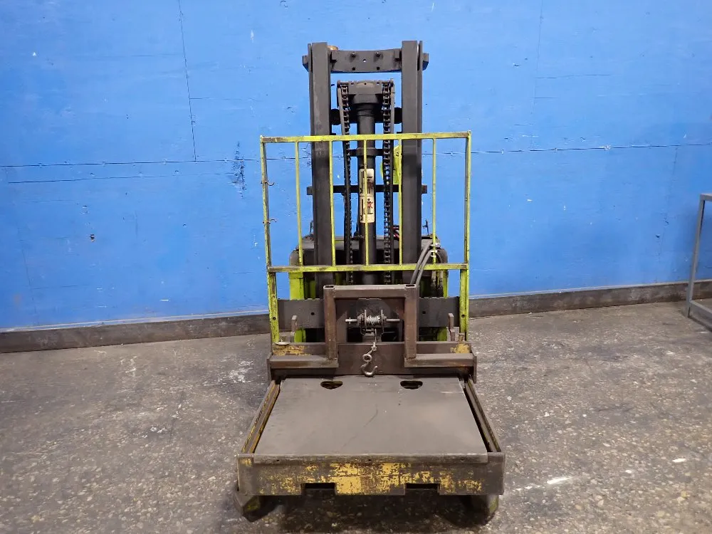 Used Clark Straddle Lift | HGR Industrial Surplus
