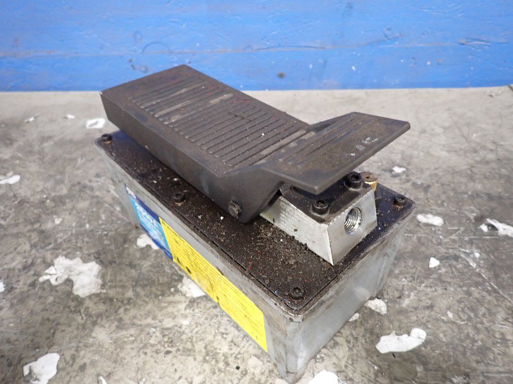 Used Otc Hydraulic Pump | HGR Industrial Surplus