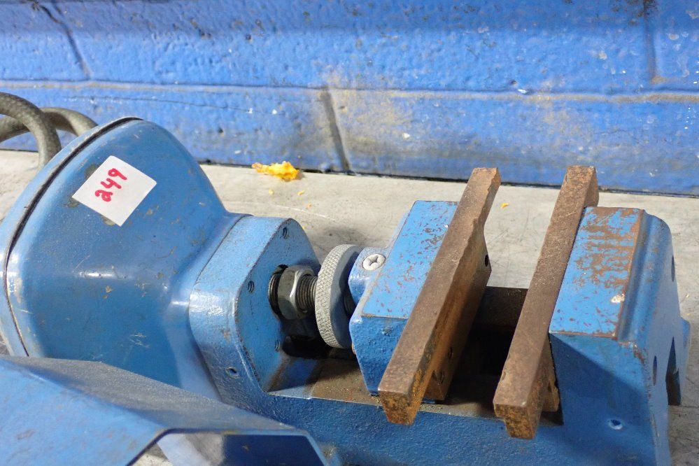 Used American Gator Tool Air Vise | HGR Industrial Surplus