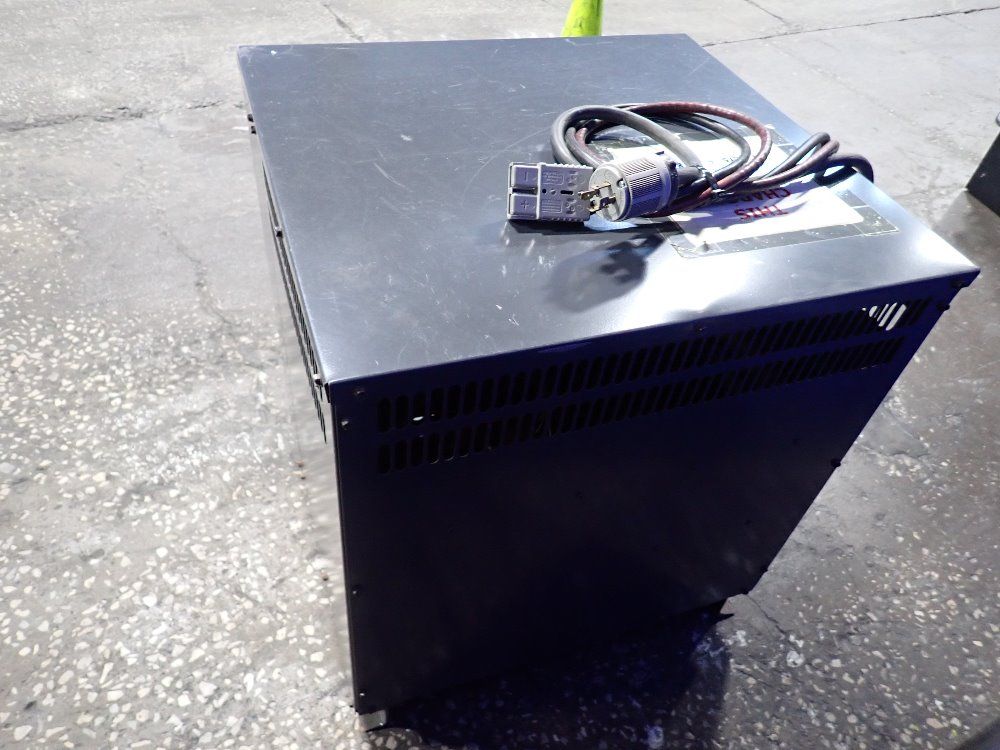 Used Mac Battery Charger | HGR Industrial Surplus