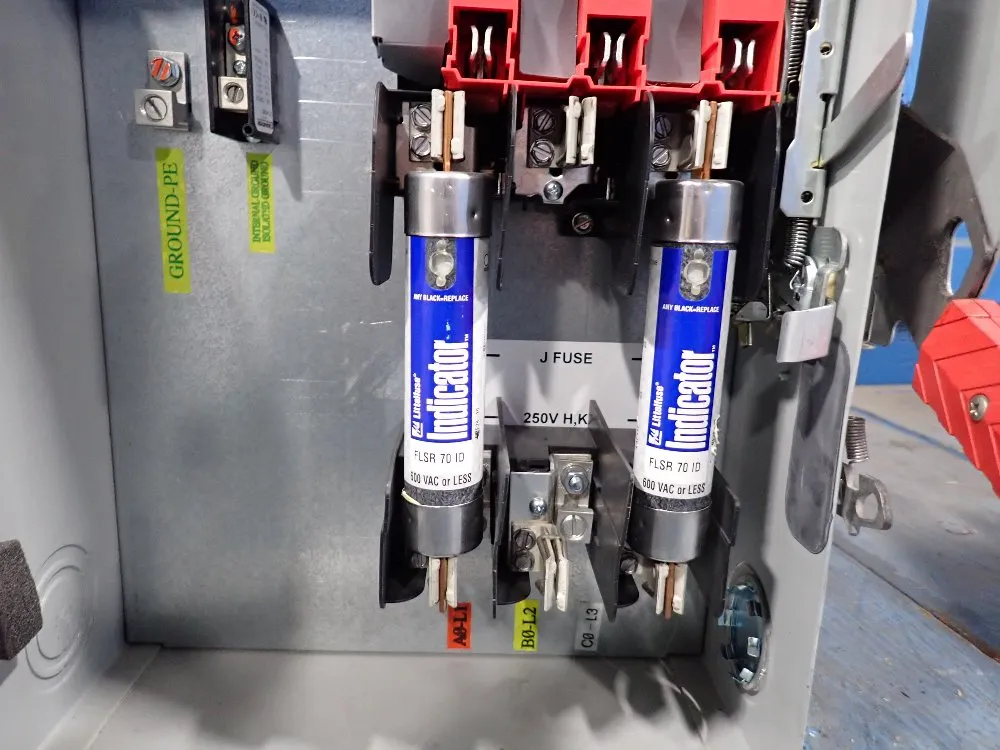 Used Siemens Sentron Fusible Switch Bus Plug | HGR Industrial Surplus