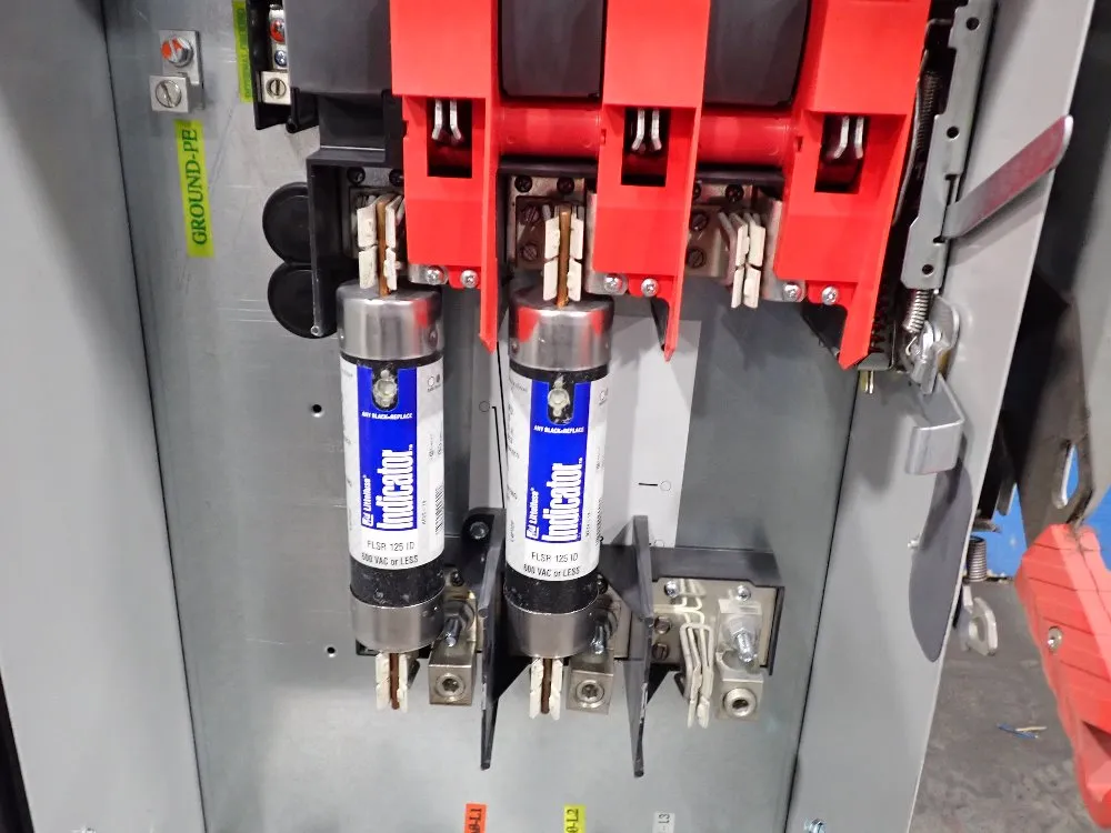 Used Siemens Sentron Fusible Switch Bus Plug | HGR Industrial Surplus