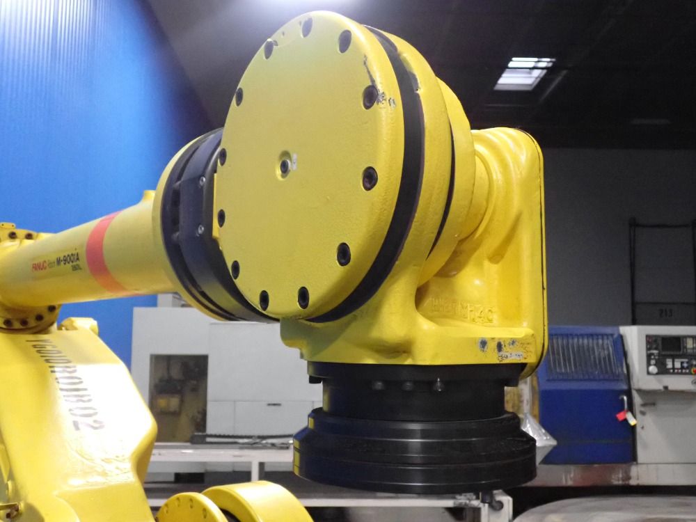 Used Fanuc 2017 Fanuc M-900ia 260l Robot | HGR*24