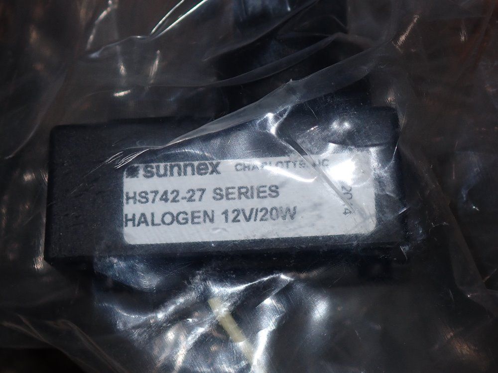 Used Sunnex Shop Light | HGR*24
