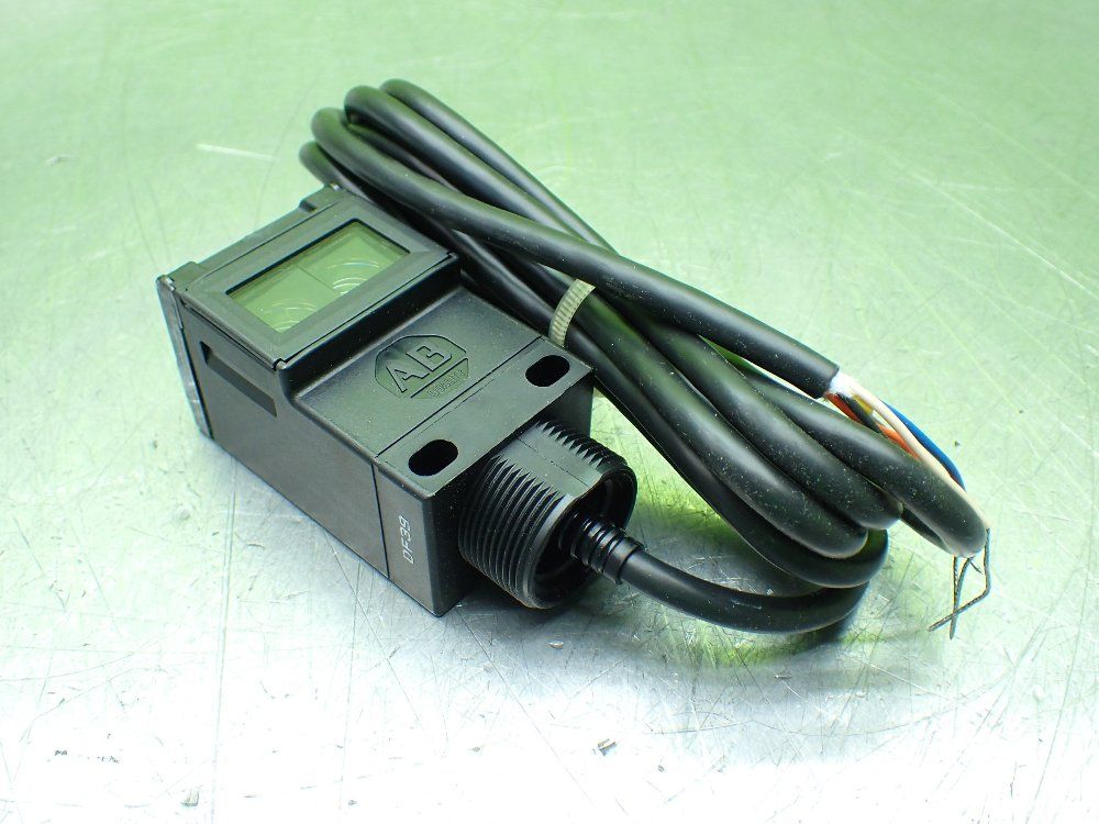 Used Allen-bradley Photoswitch Polarized Retroreflective Time Delay...