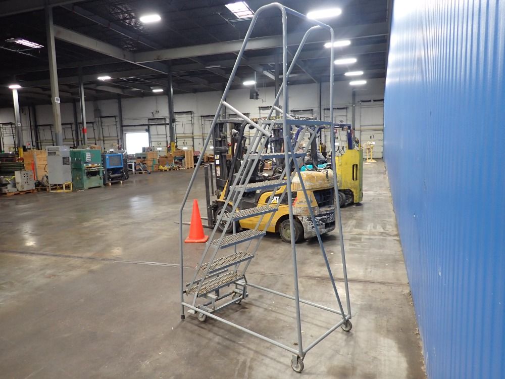 Used Uline Portable Stairs | HGR Industrial Surplus