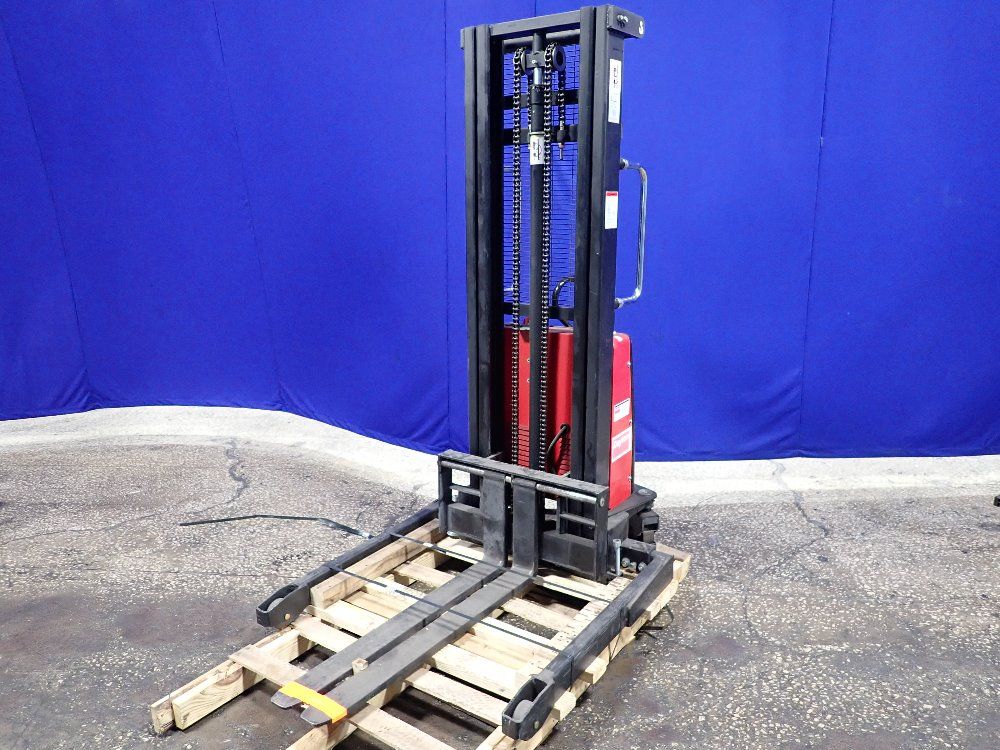 Used Dayton Electric Straddle Lift | HGR Industrial Surplus