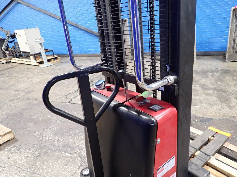 Used Dayton Electric Straddle Lift | HGR Industrial Surplus