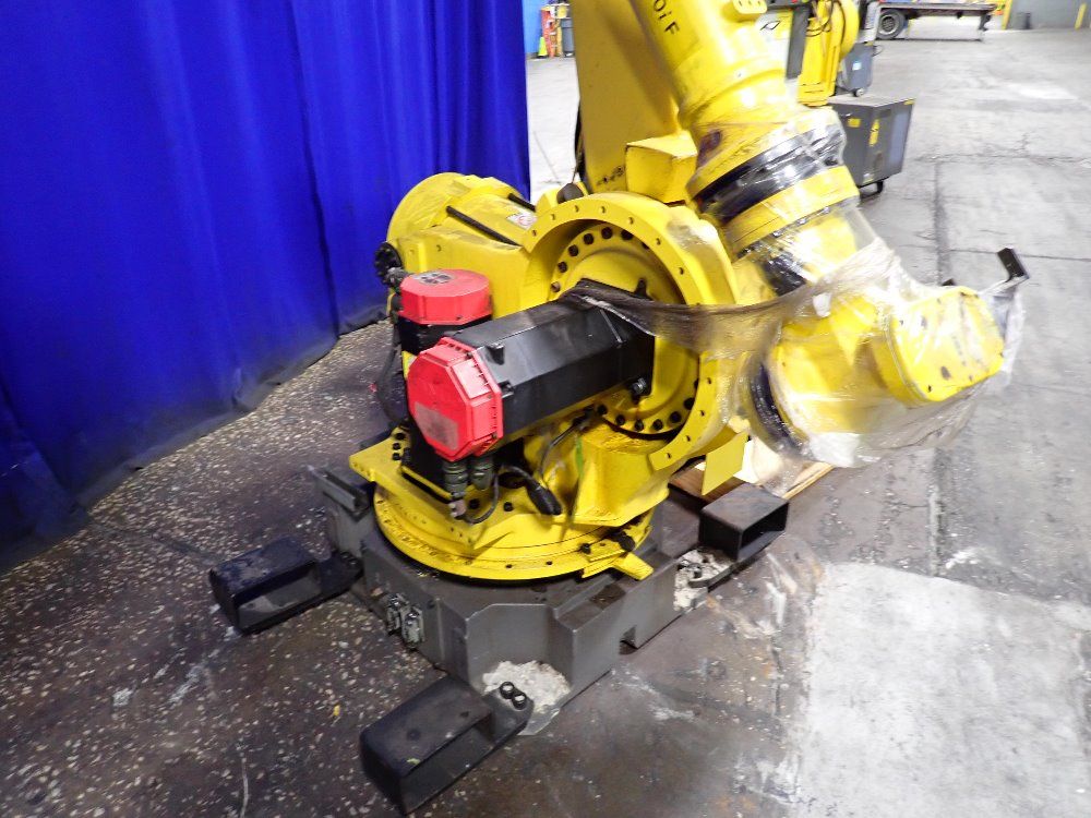 Used Fanuc 1999 Fanuc S-430if Robot | HGR Industrial Surplus