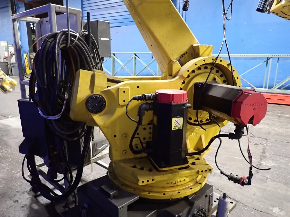 Used Fanuc 1999 Fanuc S-430if Robot | HGR Industrial Surplus