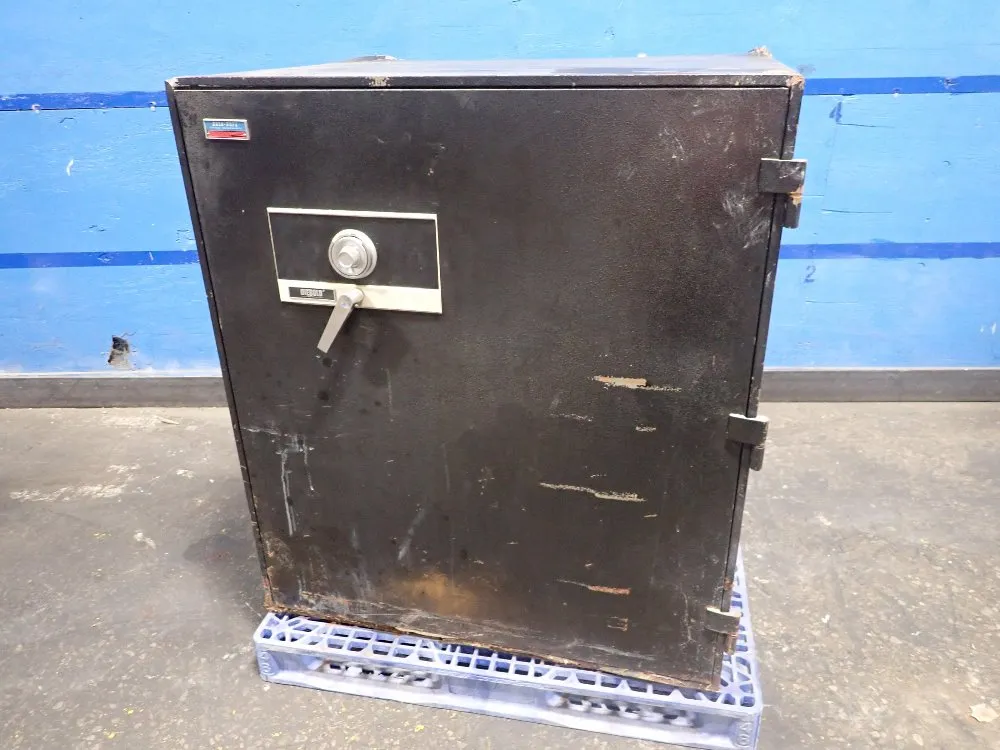 Used Diebold Safe | HGR Industrial Surplus