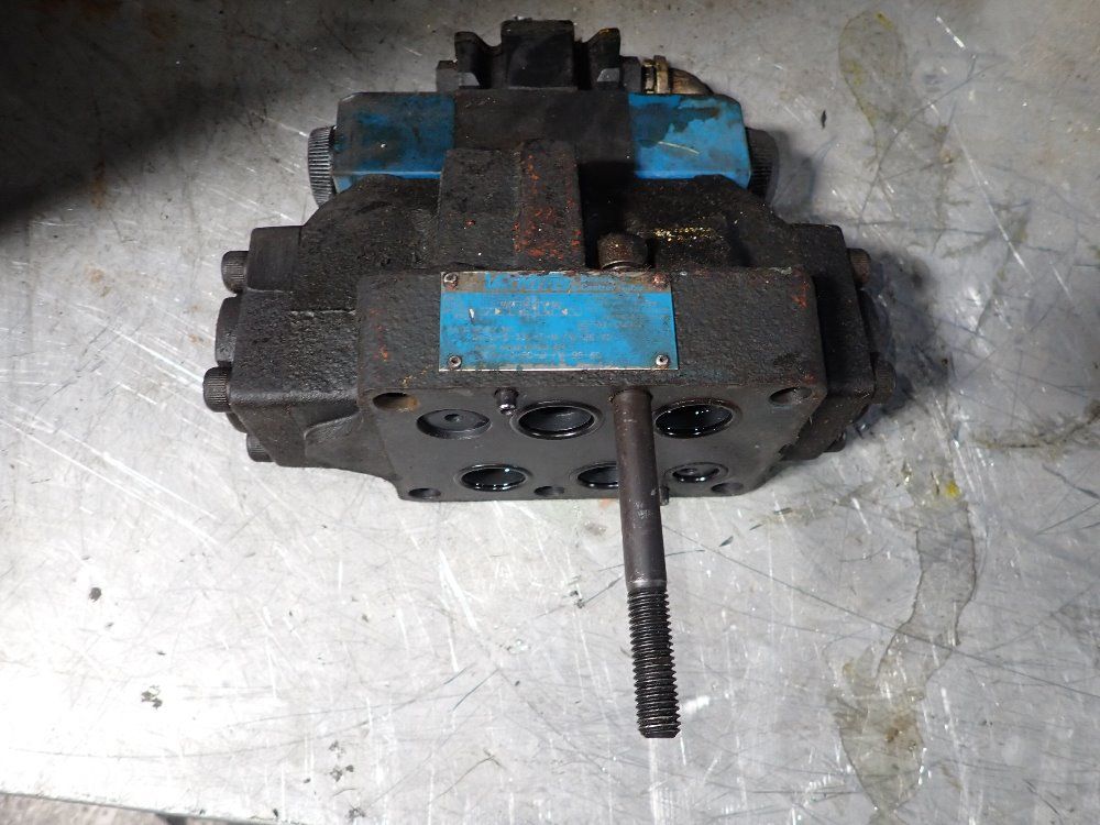 Used Vickers Valve Block | HGR Industrial Surplus