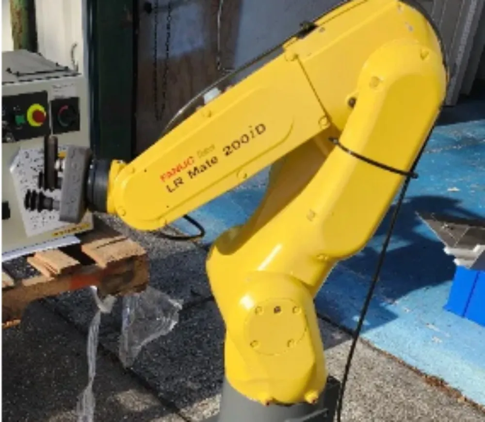 Used Fanuc 2020 Fanuc Lr Mate 200id Robot W/ R-30ib Control, Pendant....