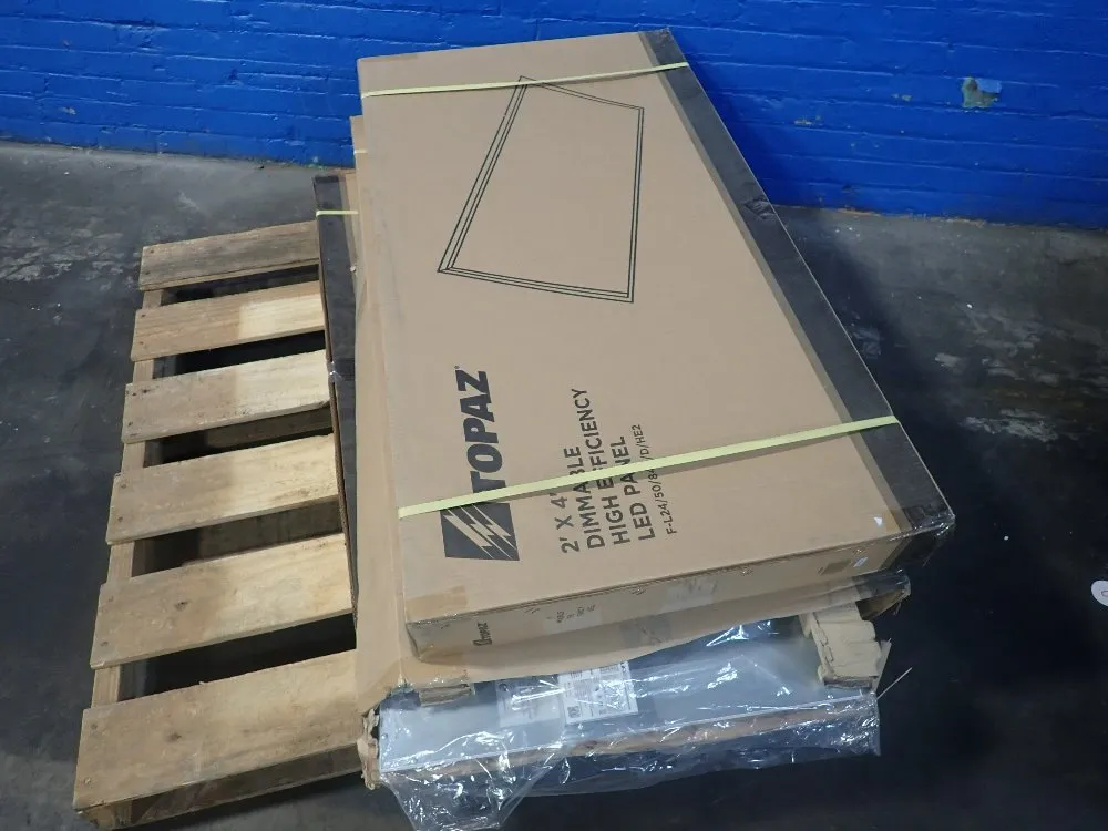 Used Topaz Light Fixtures | HGR Industrial Surplus