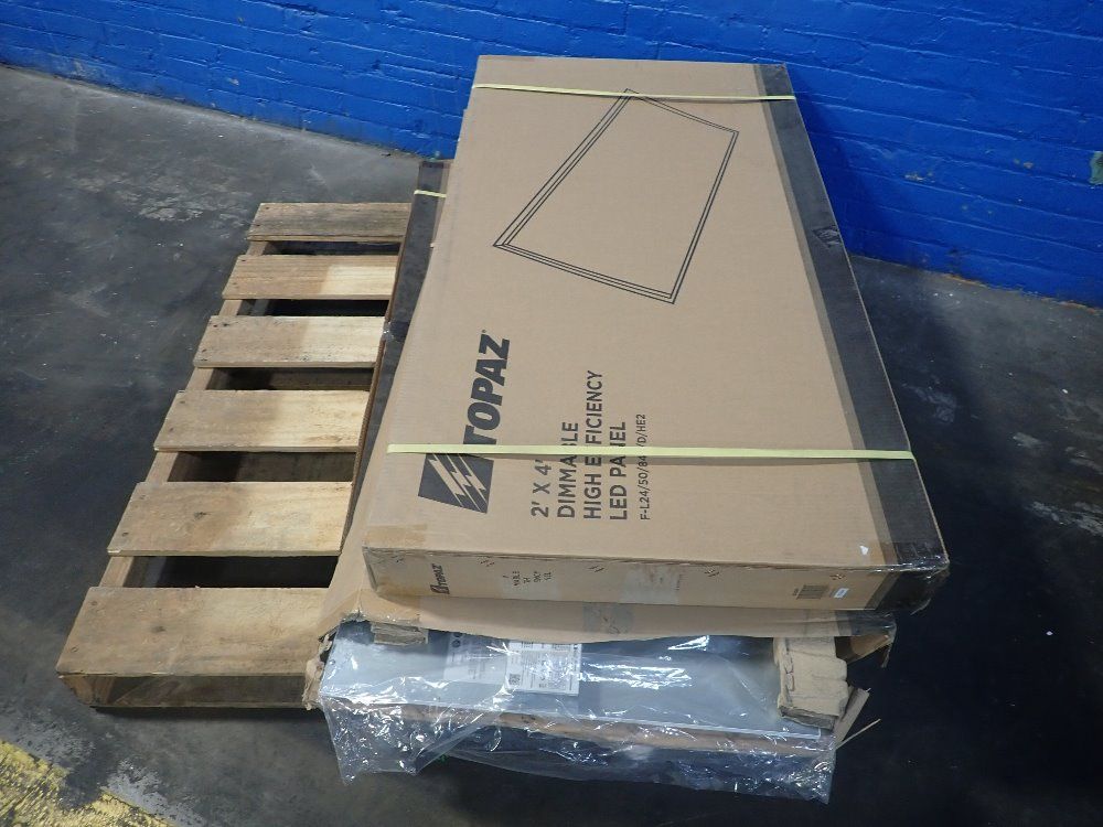 Used Topaz Light Fixtures | HGR Industrial Surplus