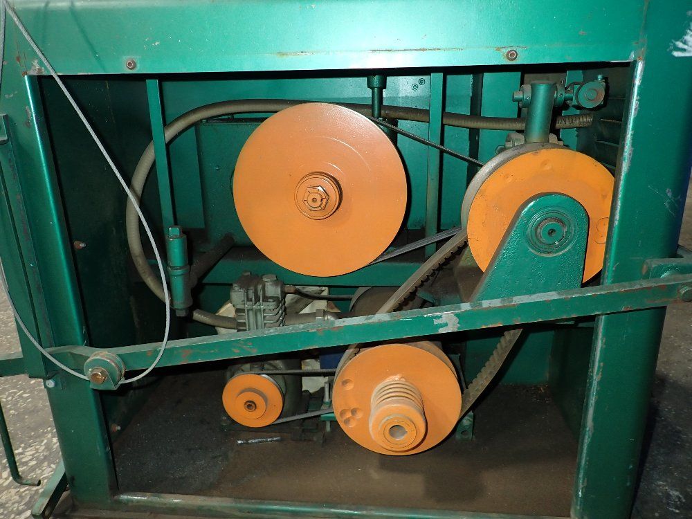 Used Don G. Jenness Vertical Band Saw | HGR*24