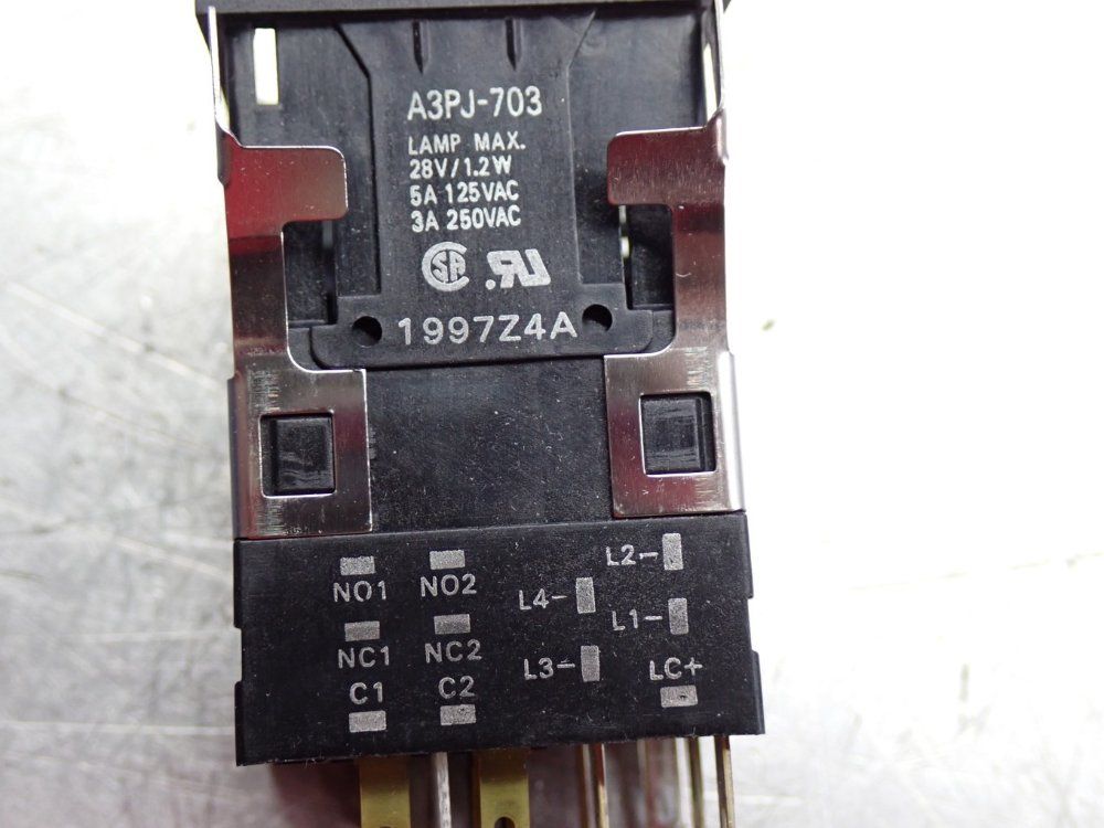 Used Omron Push Button Switches 1 Box Of 5 | HGR*24