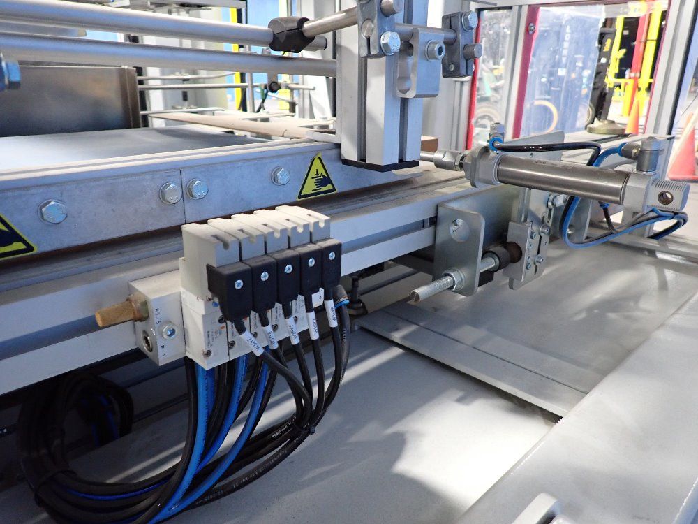 Used Delta 2020 Delta Dcp300 Case Packer | HGR Industrial Surplus