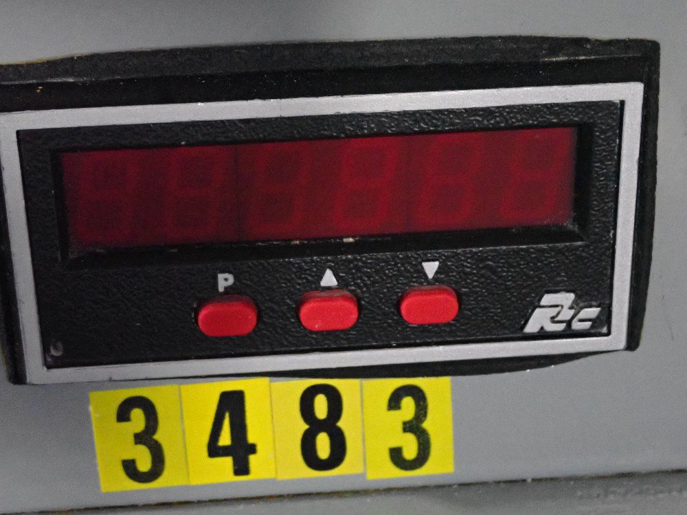Used Temperature Transmitter W/ Readout | HGR Industrial Surplus