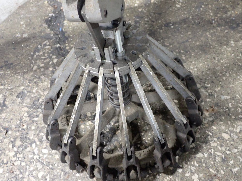 Used Atlanta Grotnes 16 Lug Closing Tool | HGR Industrial Surplus