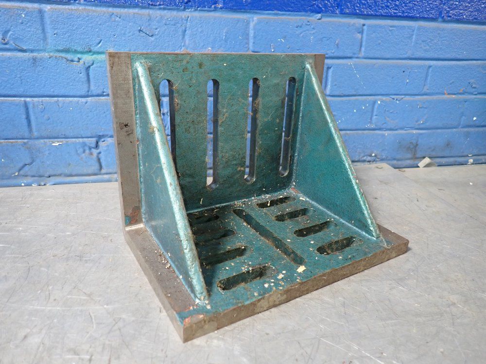 Used Right Angle Plate | HGR*24