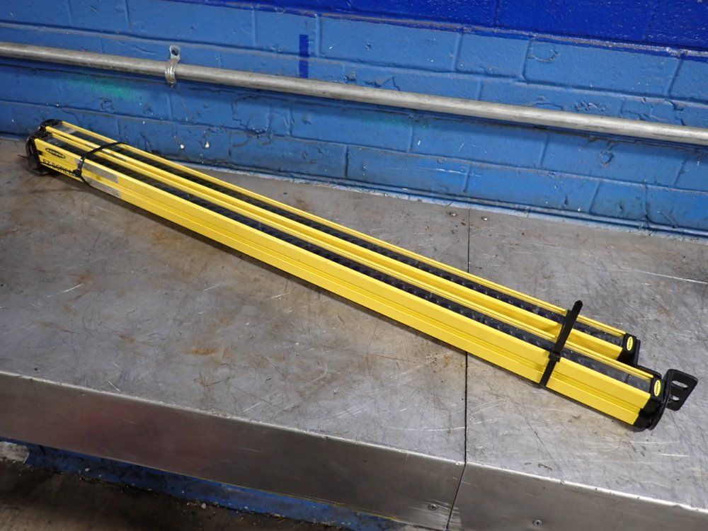 Used Banner Light Curtains | HGR*24