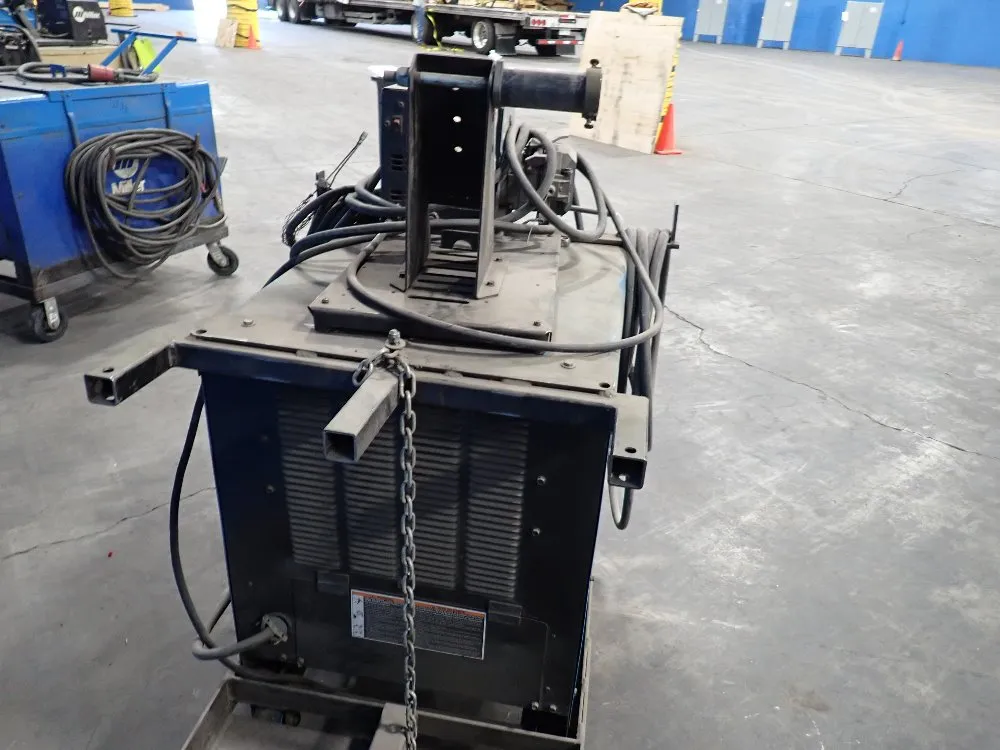 Used Miller Miller Deltaweld 302 Welder With Wire Feeder | HGR ...