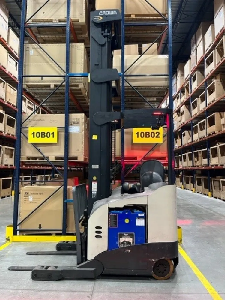 Used Crown Crown Rr 5200 Electric Forklift | HGR Industrial Surplus