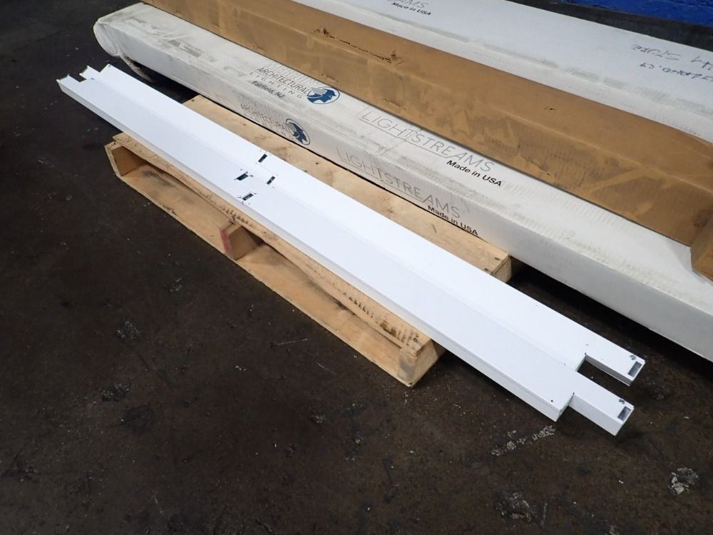 Mercury Architectural Lighting 6' Fluorescent Uneven Housing | HGR*24