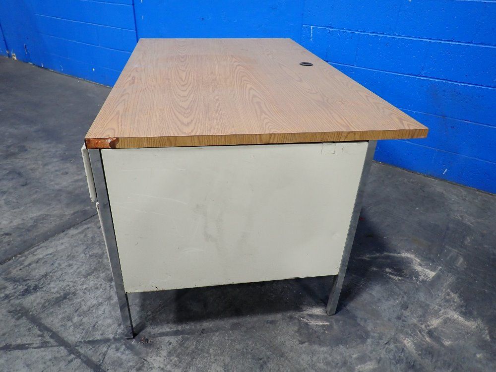 Used Steel Desk | HGR Industrial Surplus