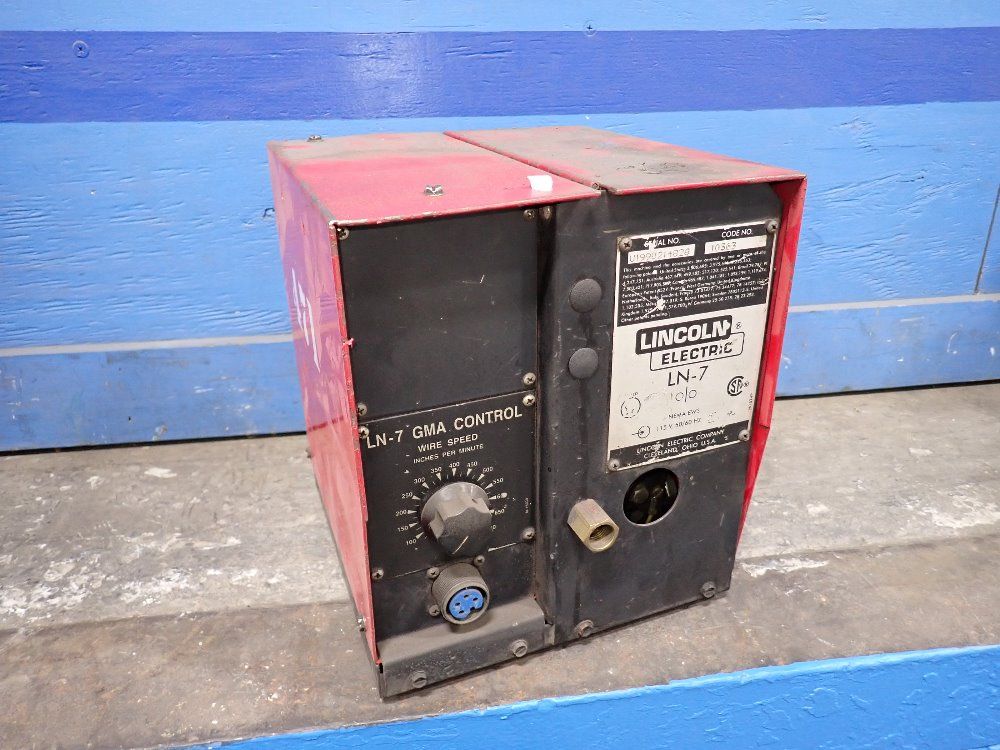 Used Lincolnl Electric Wire Feeder Control | HGR Industrial Surplus
