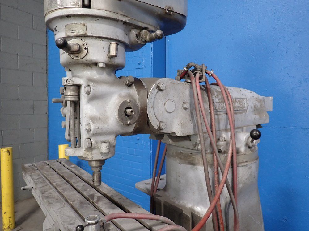 Used Bridgeport Bridgeport 9" X 42" Vertical Mill | HGR*24