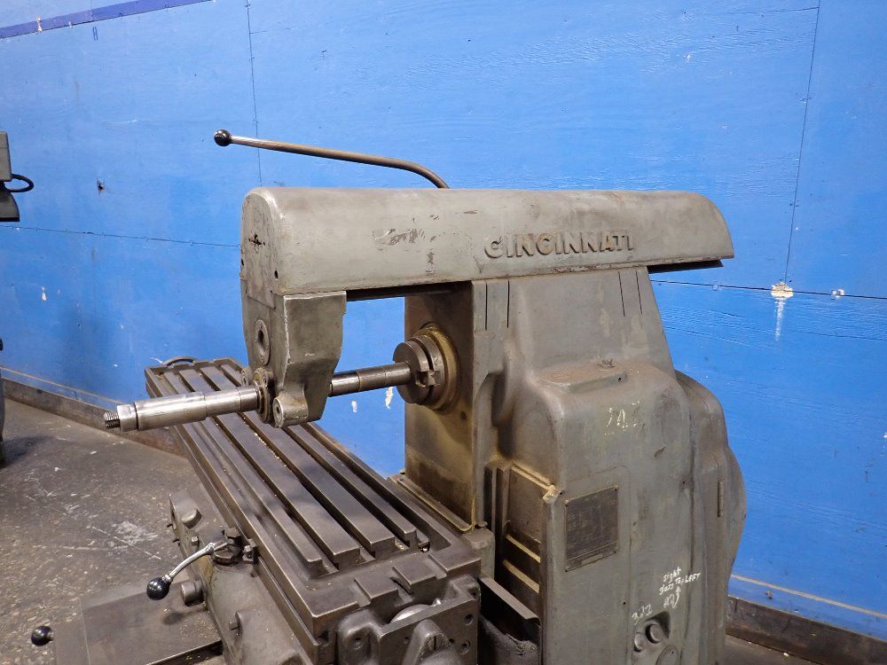 Used Cincinnati Cincinnati 2mi Horizontal Mill | HGR Industrial Surplus