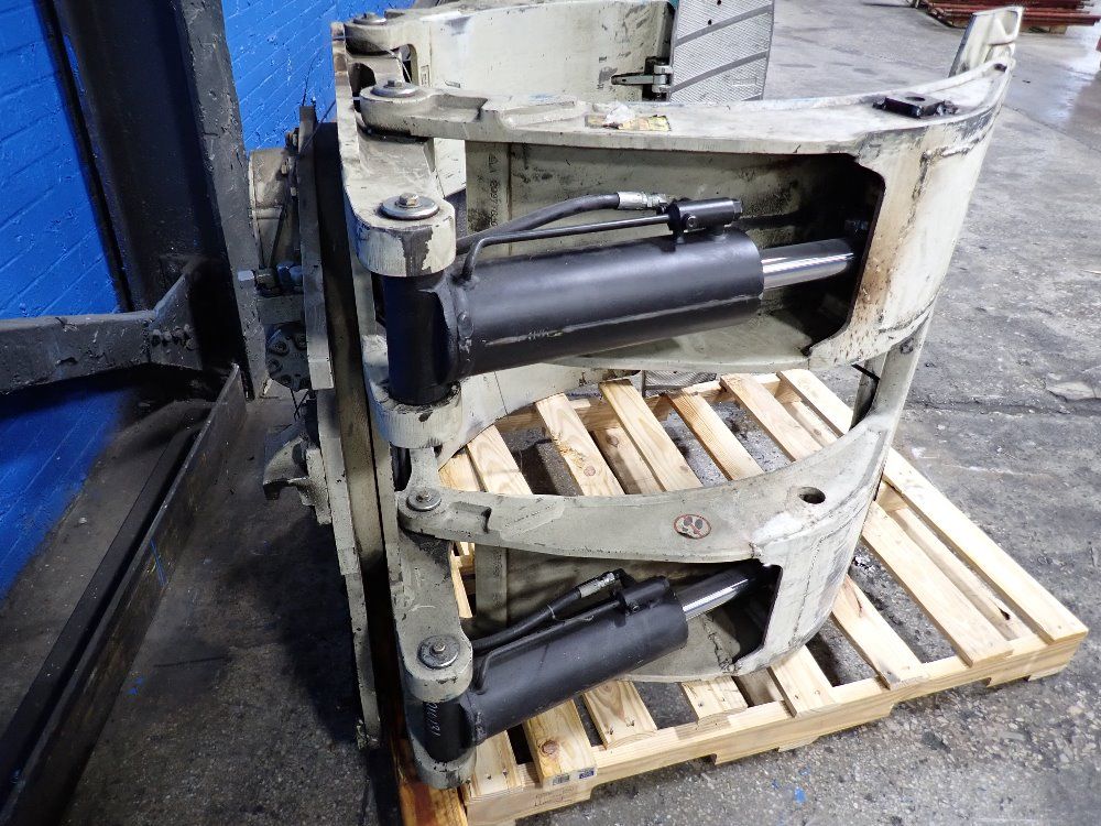 Used Cascade Cascade 60g-rcp-b0031 Forklift Clamp | HGR Industrial...