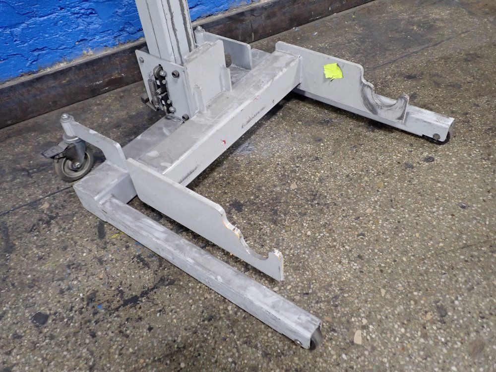 Used Az Tech Straddle Lift | HGR Industrial Surplus