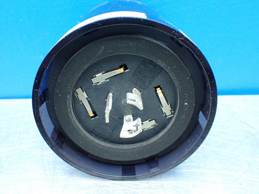 Used Synapse Intelligent Twist Lock Wireless Lighting Controller