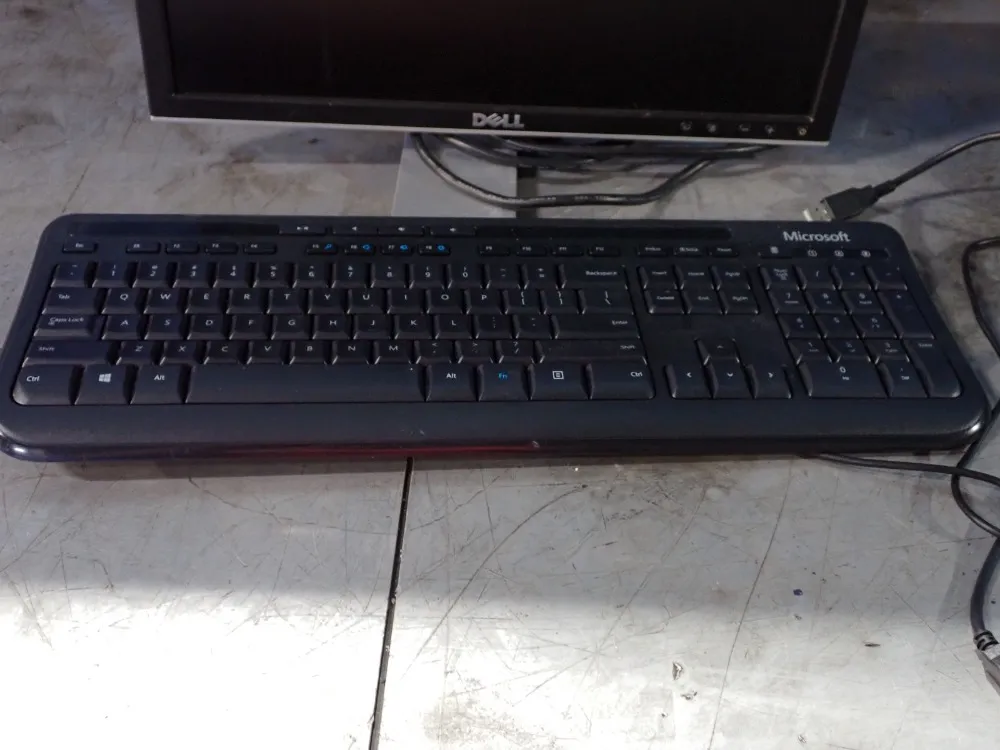 Used Dell Monitor Keyboard Mouse | HGR*24