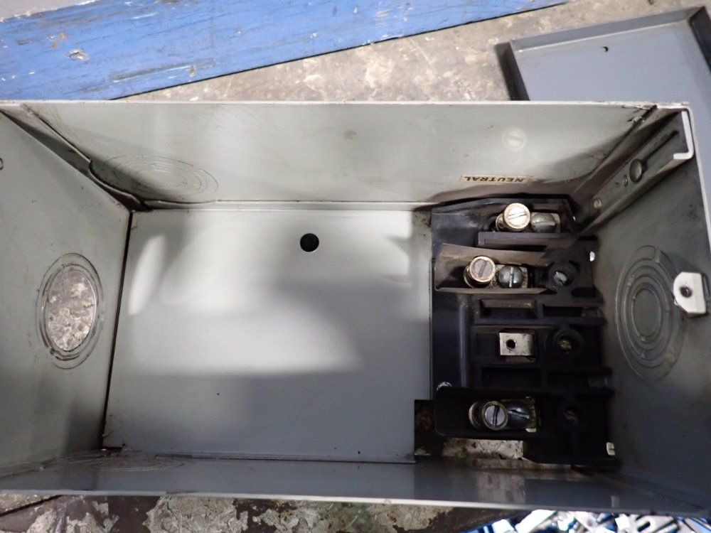 Used I-t-e Imperial Corporation Bus Plug | HGR*24